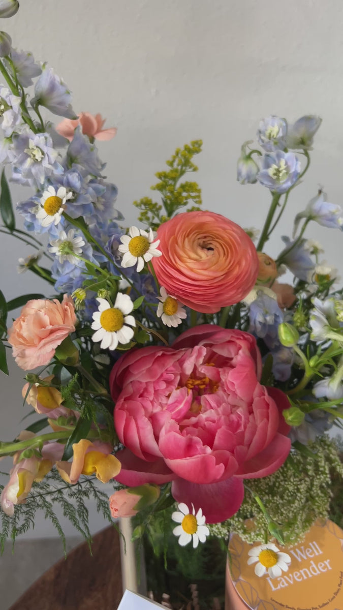 Flower Power Gift Box – The Flower Company